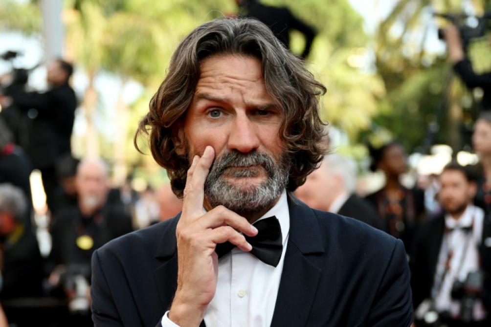 Frédéric Beigbeder change d'éditeur pour un livre de "confessions"