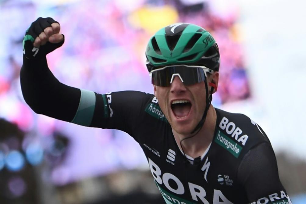 Paris-Nice: le peloton récupère et Sam Bennett gagne