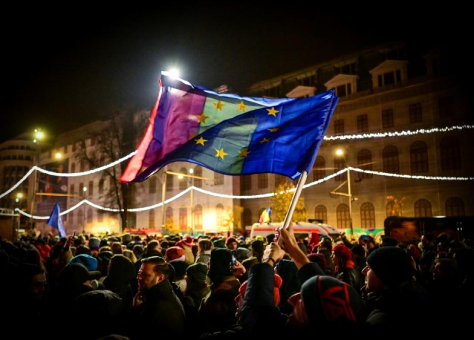 Coup de théâtre en Roumanie, la Cour constitutionnelle annule la ...