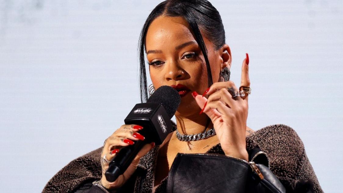 Rihanna de retour sur scène au Super Bowl