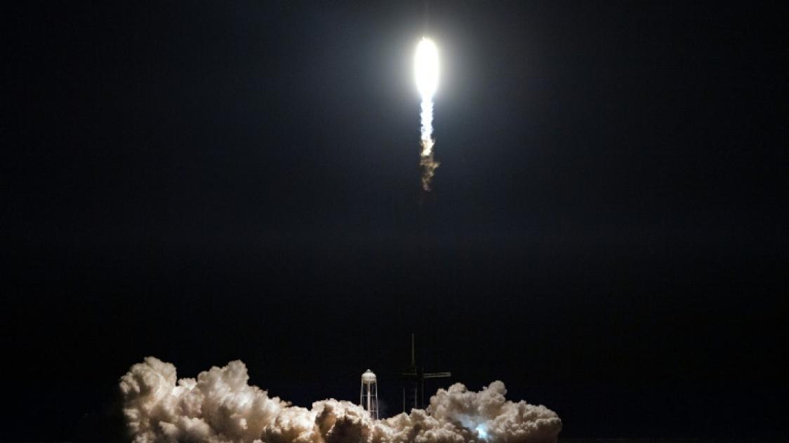 Dragon Réussit Son Amarrage à La Station Spatiale Internationale