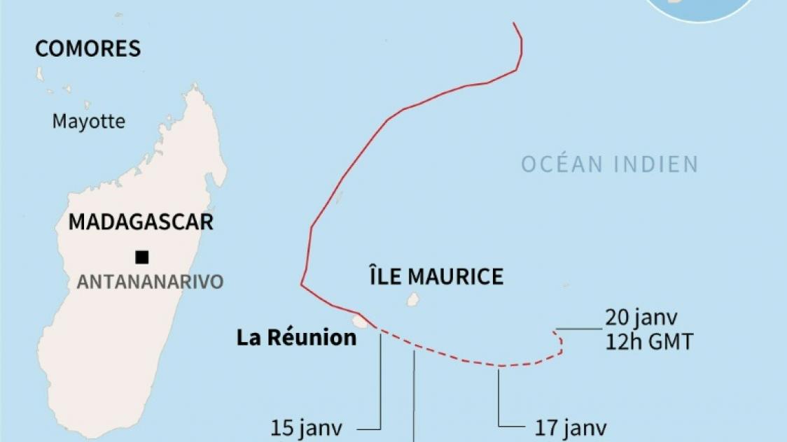 Le cyclone Belal s'éloigne de la Réunion, premiers dégâts à l'île Maurice