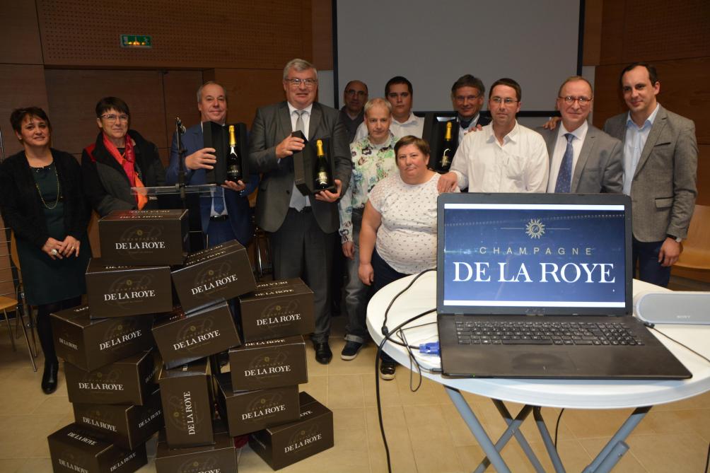 Nicolas Roye - Apex Legends Voice Actors: Who Voices The Legends ...