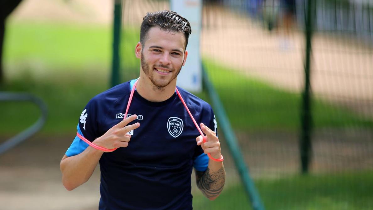 Bryan Pelé, sourire d’automne - Journal L'Est Éclair