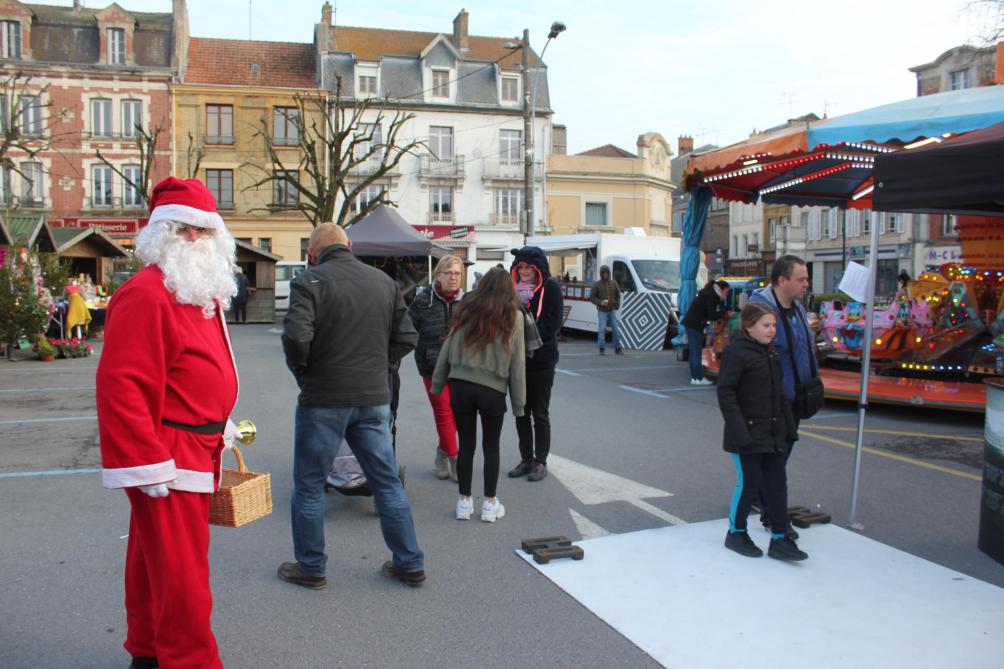 Le marché de Noël se poursuit ce dimanche à Vouziers