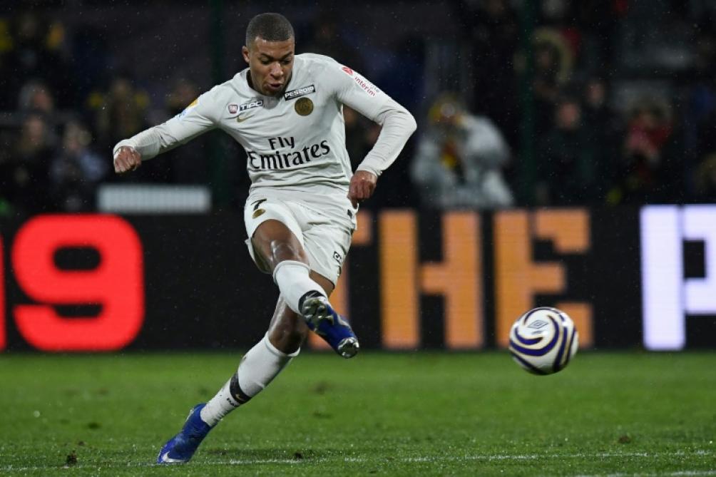 Kylian Mbappé: 20 ans et déjà le monde du foot à ses pieds