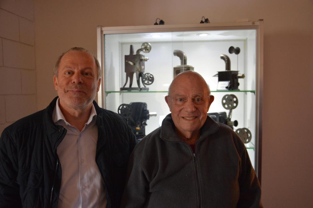 Jean Lecocq présente sa collection de pièces de cinéma à Sedan