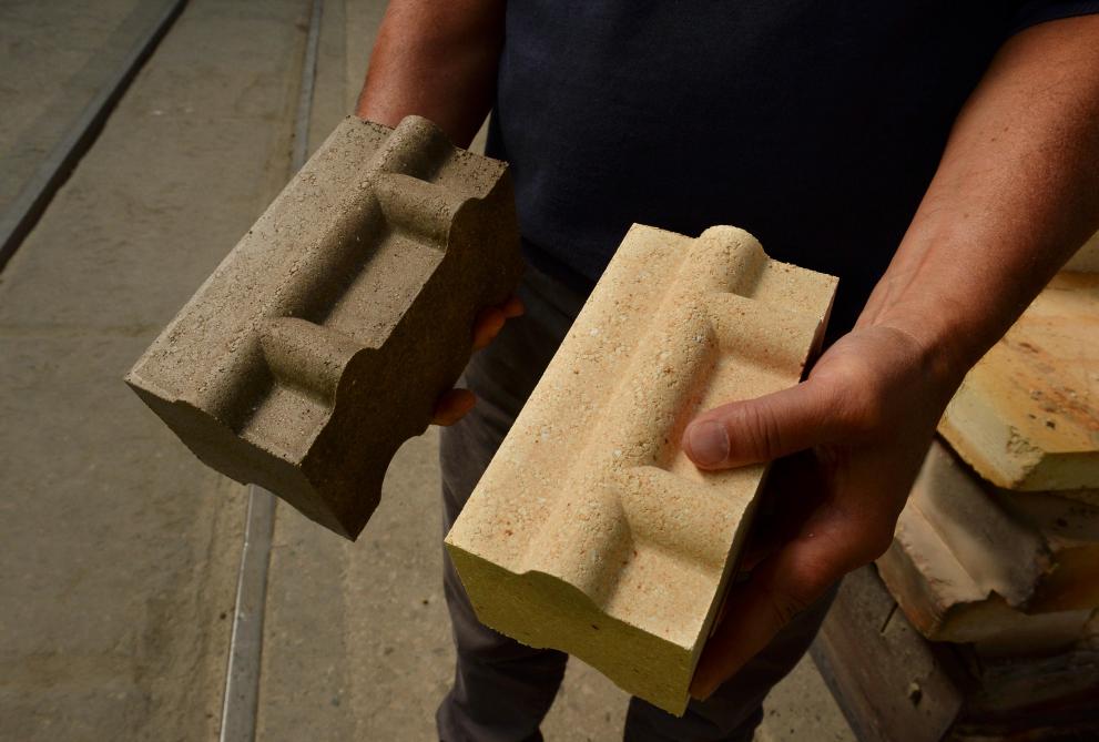 La fabrication de briques réfractaires...