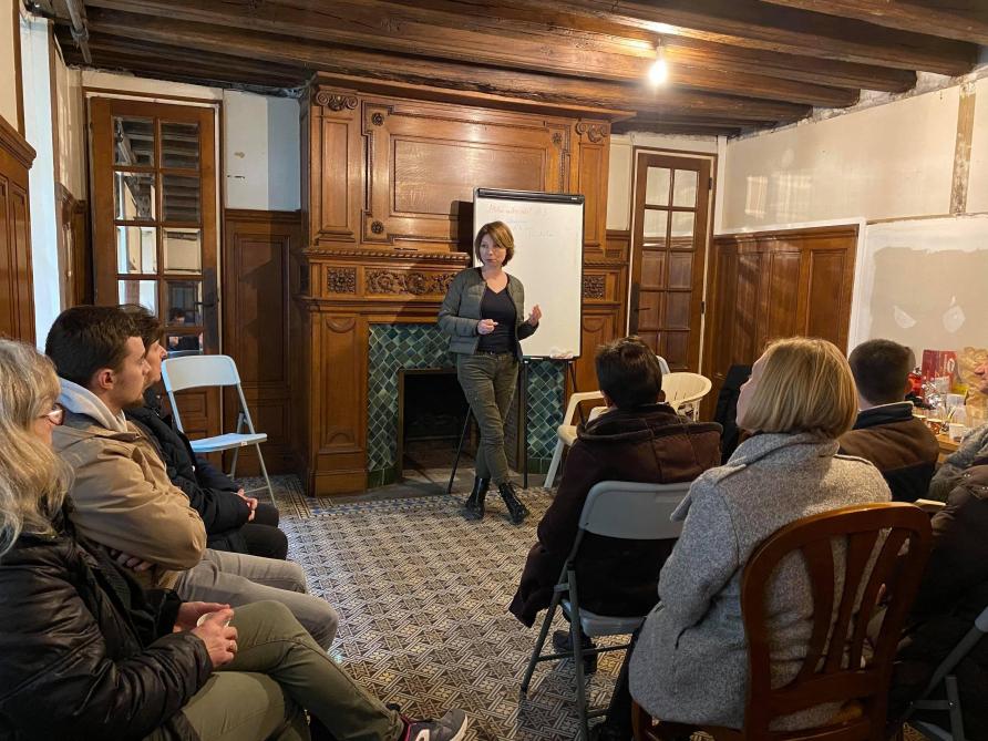 À Villers-Cotterêts, Jeanne Roussel a tenu son dernier atelier participatif