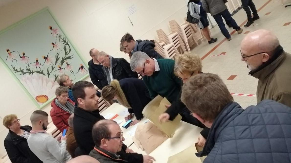 Municipales 2020: Dominique Nicolas-Viot réélue maire de Vivier-au ...