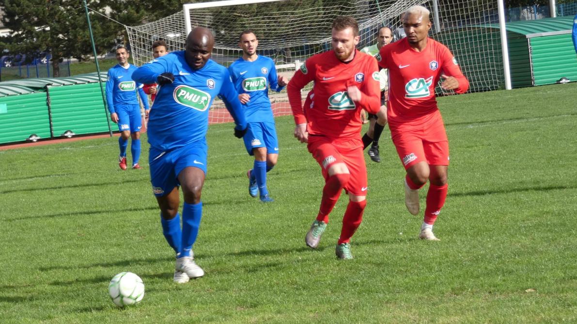 Football. Itancourt était trop sérieux pour les Castels