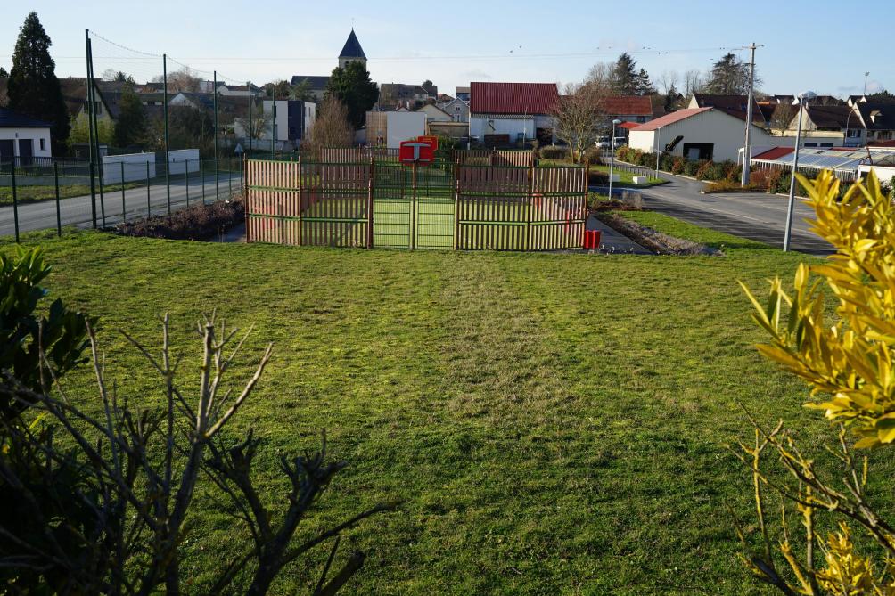 Un parc paysager avec aire de jeux en projet à Champfleury