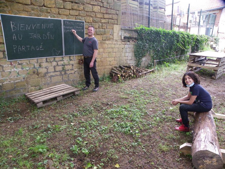 Villers-Semeuse: le jardin partagé a été inauguré derrière la médiathèque
