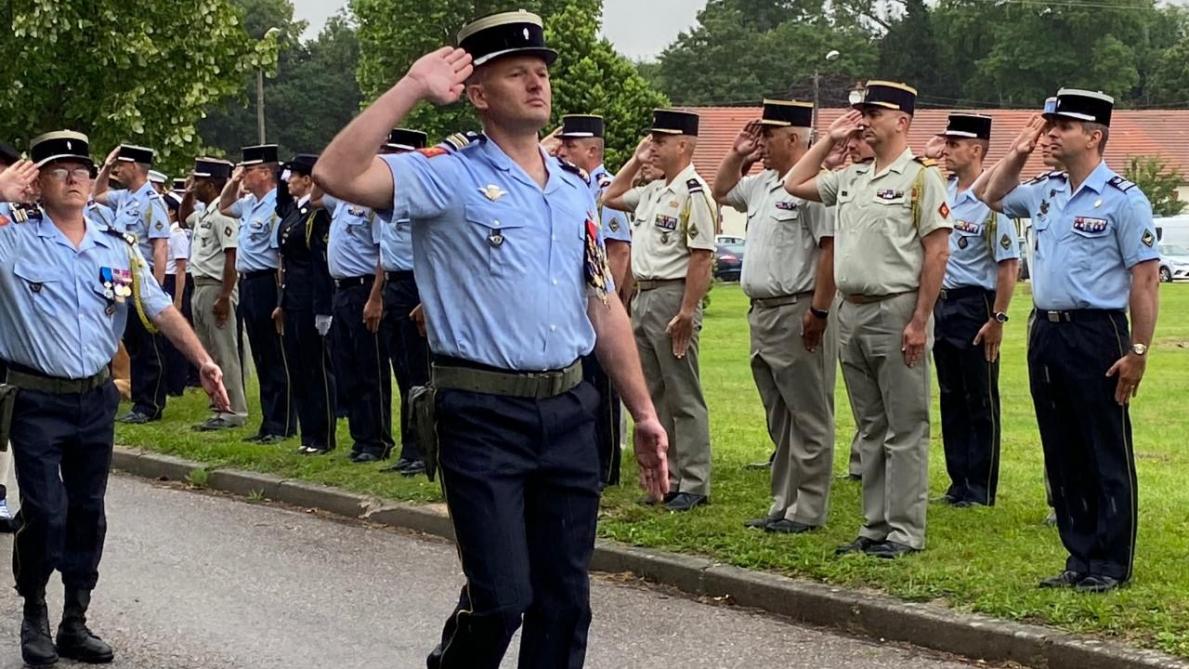Le lieutenant-colonel Simon, nouveau patron du centre d’entraînement au ...
