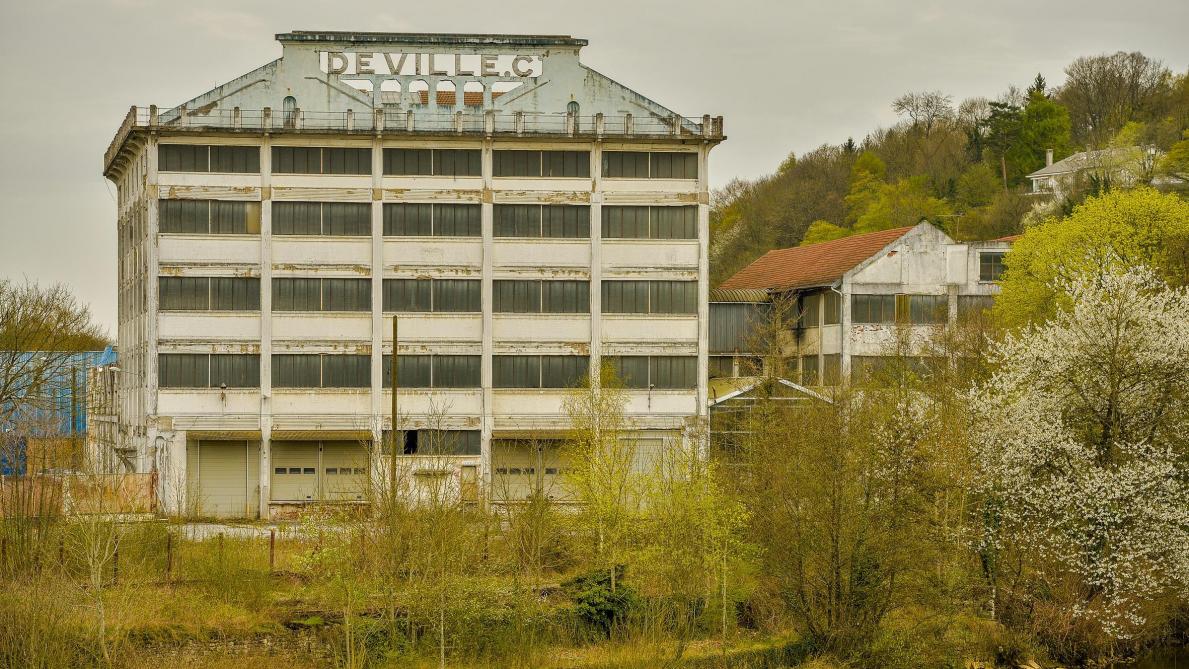 Charleville-Mézières: un feu se déclare dans l’ancienne usine Deville