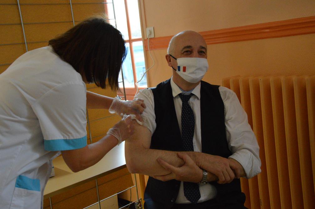 Aisne: le député médecin Marc Delatte appelle à la vaccination des 5-11 ans