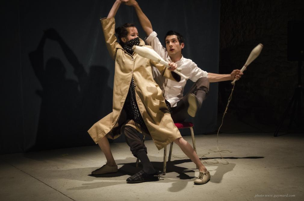 VIDEO. Un spectacle de cirque dans les quartiers de Reims