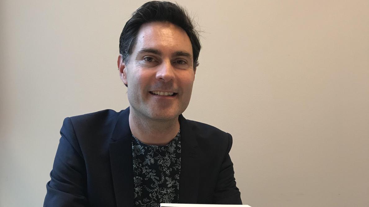 Le sparnacien Aymeric Patricot publie La Viveuse, une histoire d’amour ...