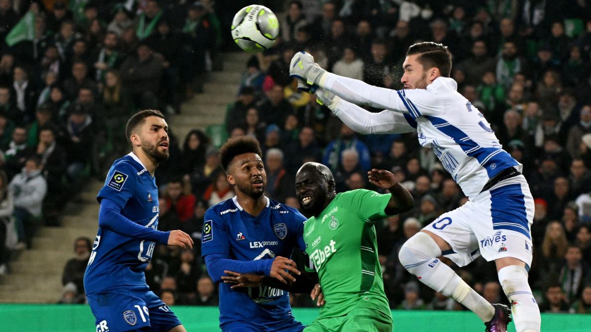 Un point précieux et mérité pour l’Estac à Saint-Étienne
