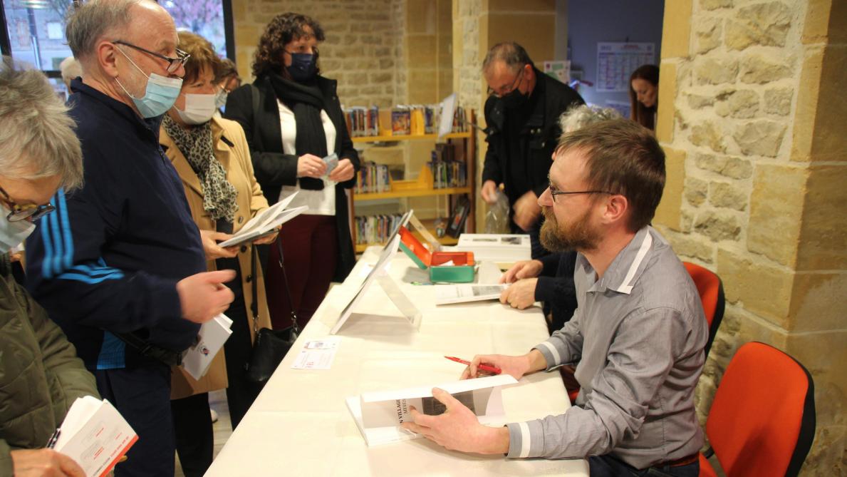 Loïc Henriet de retour à Messincourt pour dédicacer son dernier livre