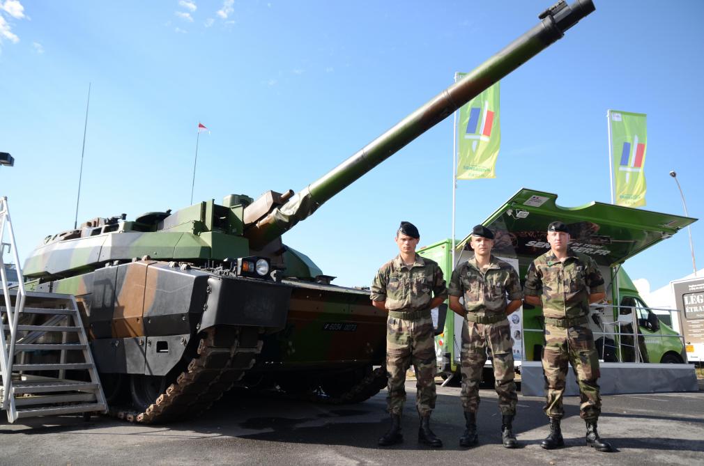 Le char Leclerc, en impose à la Foire de Châlons