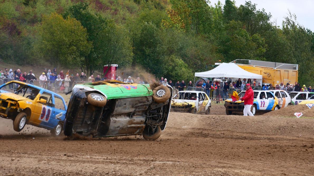 La compétition de super stock car est de retour à Coupéville