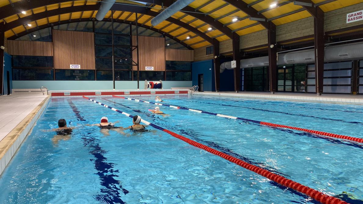Les nageurs retrouvent enfin les bassins de la piscine de Revin