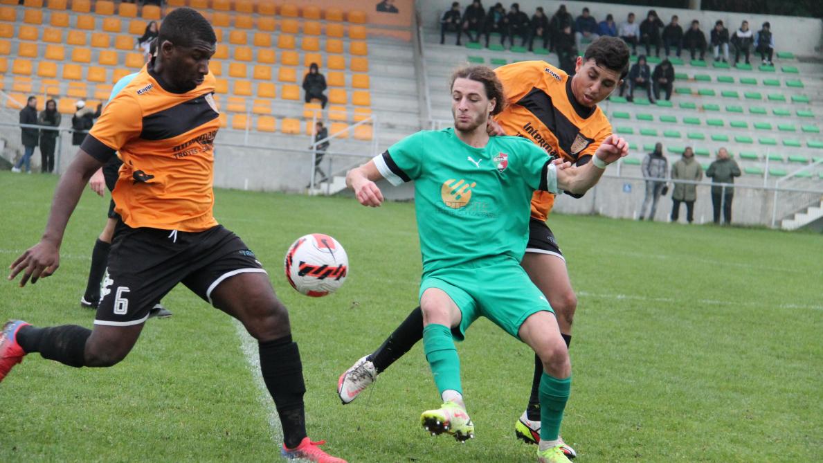 Débuts compliqués pour le nouvel entraîneur du RCSC