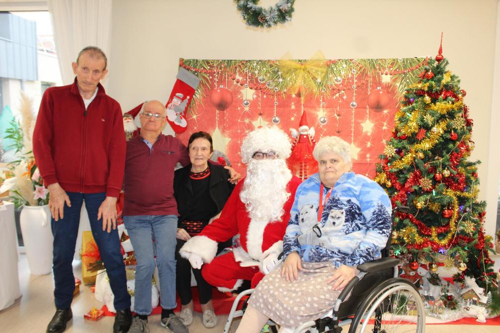 Un marché de Noël chez les aînés de Vouziers