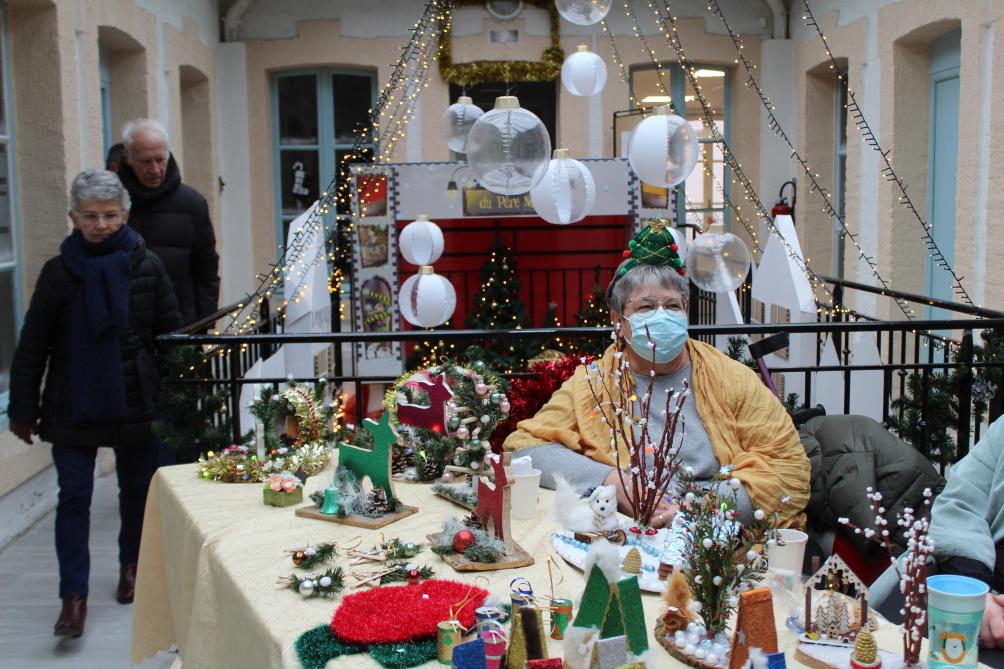 Un beau marché de Noël associatif au FJEP de Vouziers