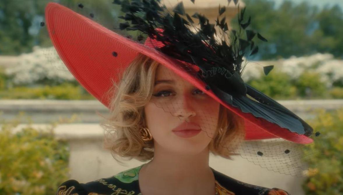 La chanteuse québécoise La Zarra va représenter la France à l ...