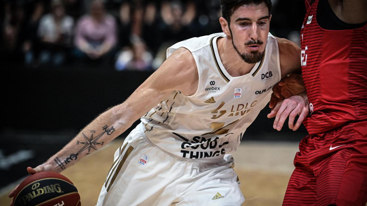 Basket-ball. Nando De Colo siffle faute contre la ministre des Sports