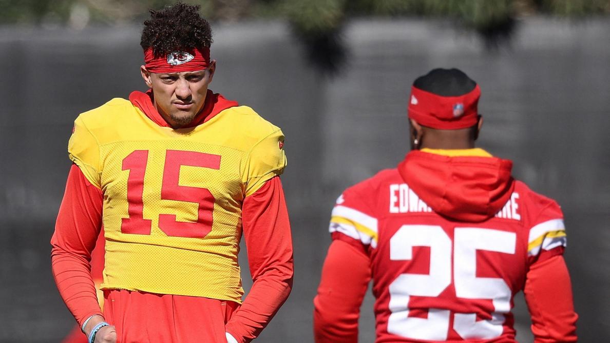 Football américain - Super Bowl. Chiefs-Eagles, diamants polis contre ...