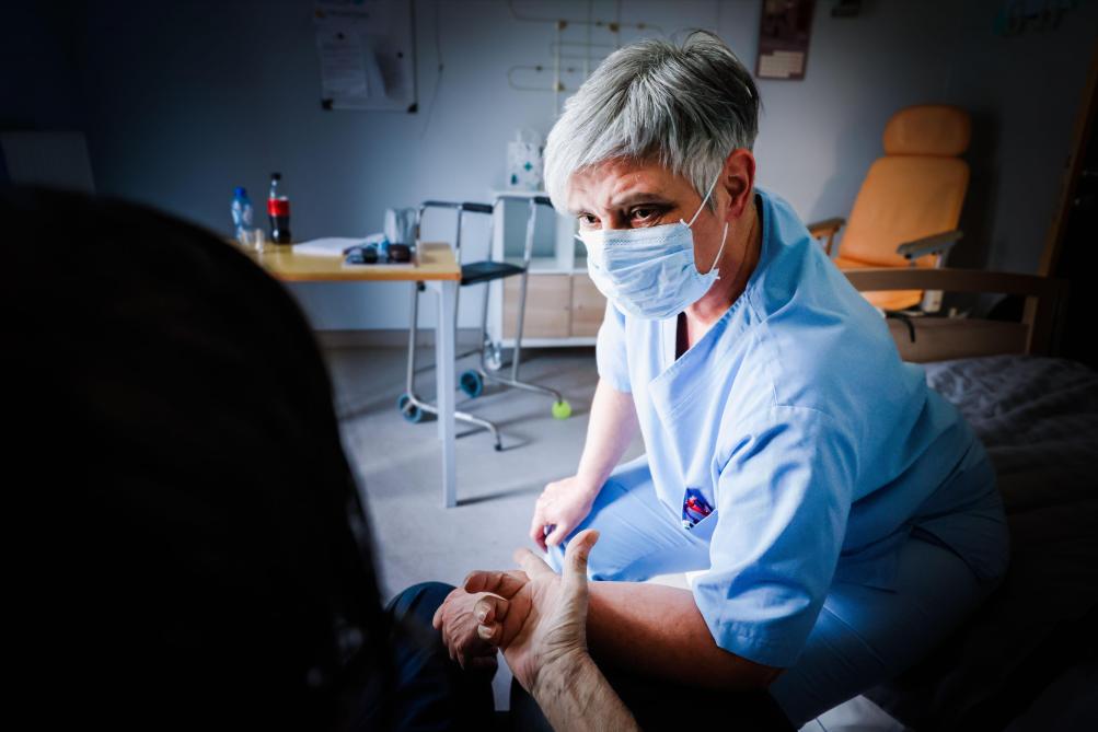 Belgique: des médecins qui pratiquent l’euthanasie témoignent