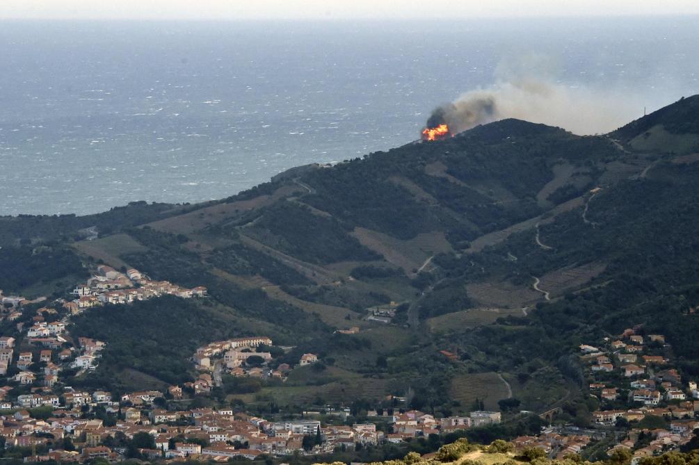 Pyrénées-Orientales: l’incendie maîtrisé après 930 hectares parcourus