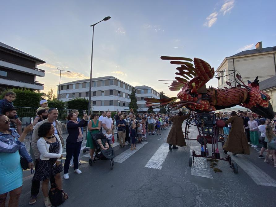 PHOTOS. Revivez la grande parade des Fêtes johanniques à Reims