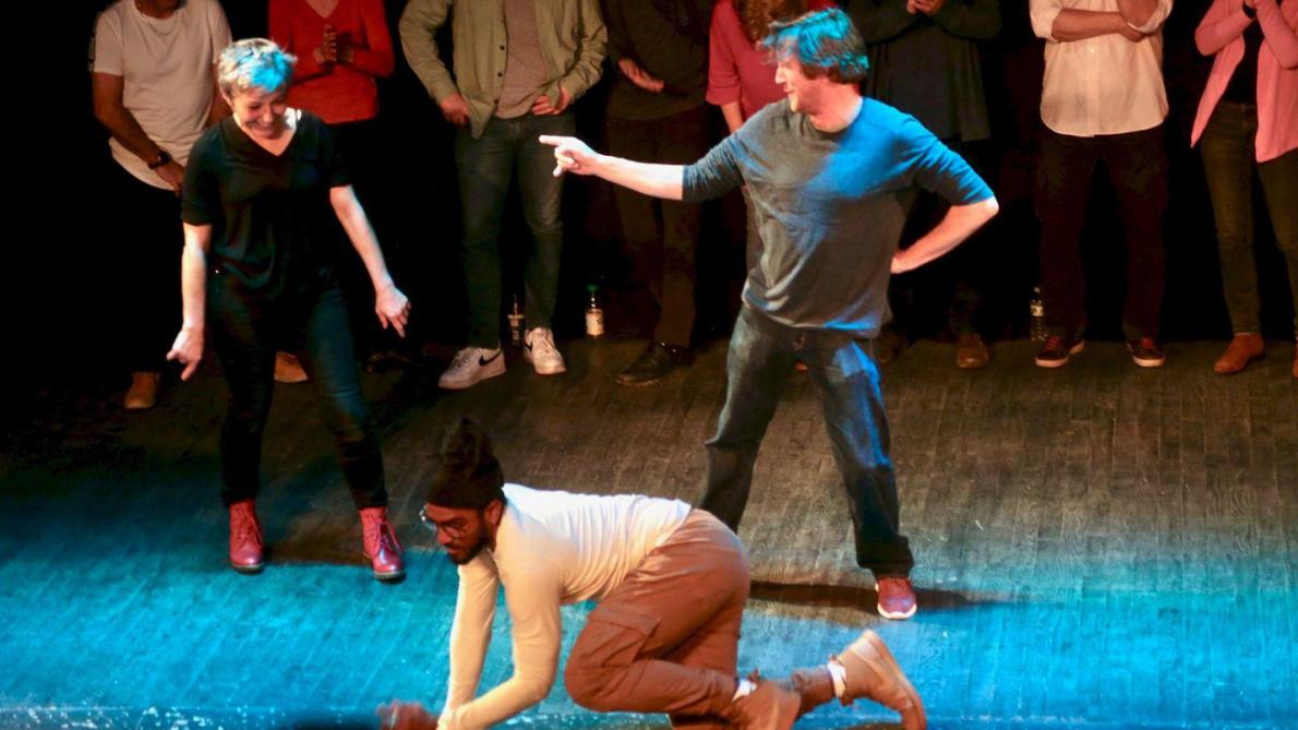Soirée 100% impro au théâtre Le Quai