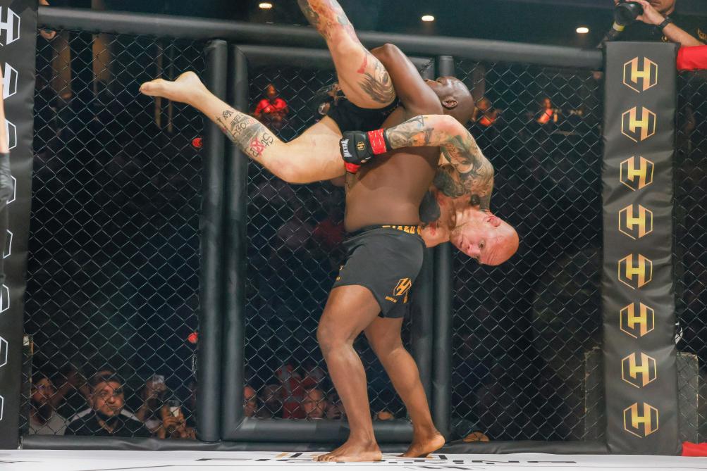 Arts martiaux mixtes - Hexagone MMA 9. Dizy et Fontes font plaisir à ...