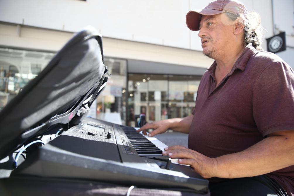 Le musicien Manu Songs n’était plus le bienvenu
