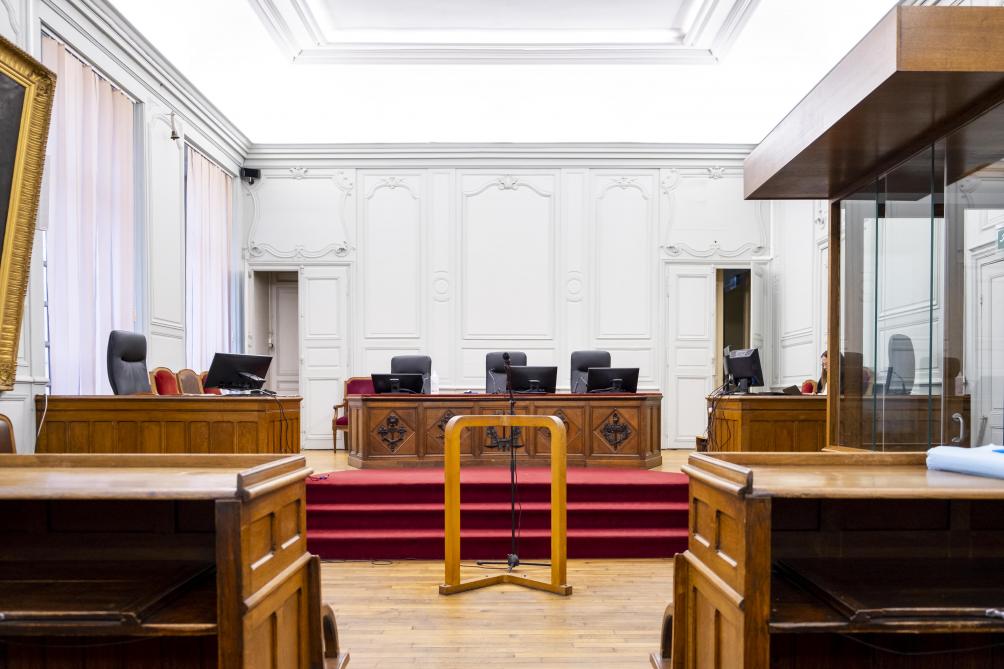 Le rencard amoureux devant l’église tourne mal