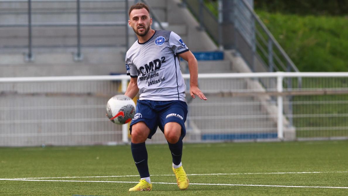 L’expérience Jobava, Junior Matubanzila à la percussion