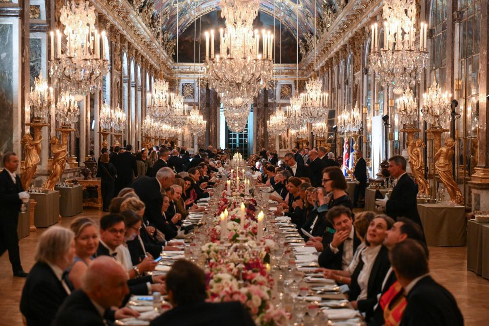 Combien a vraiment coûté le dîner organisé pour Charles III à Versailles