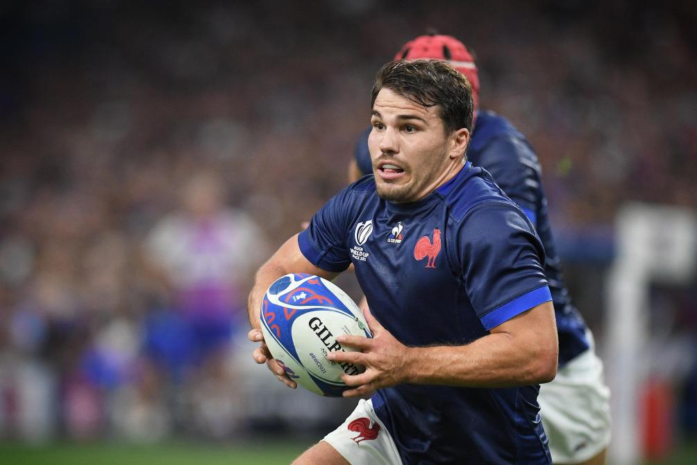 Rugby: Antoine Dupont peut reprendre les entraînements avec contacts du ...