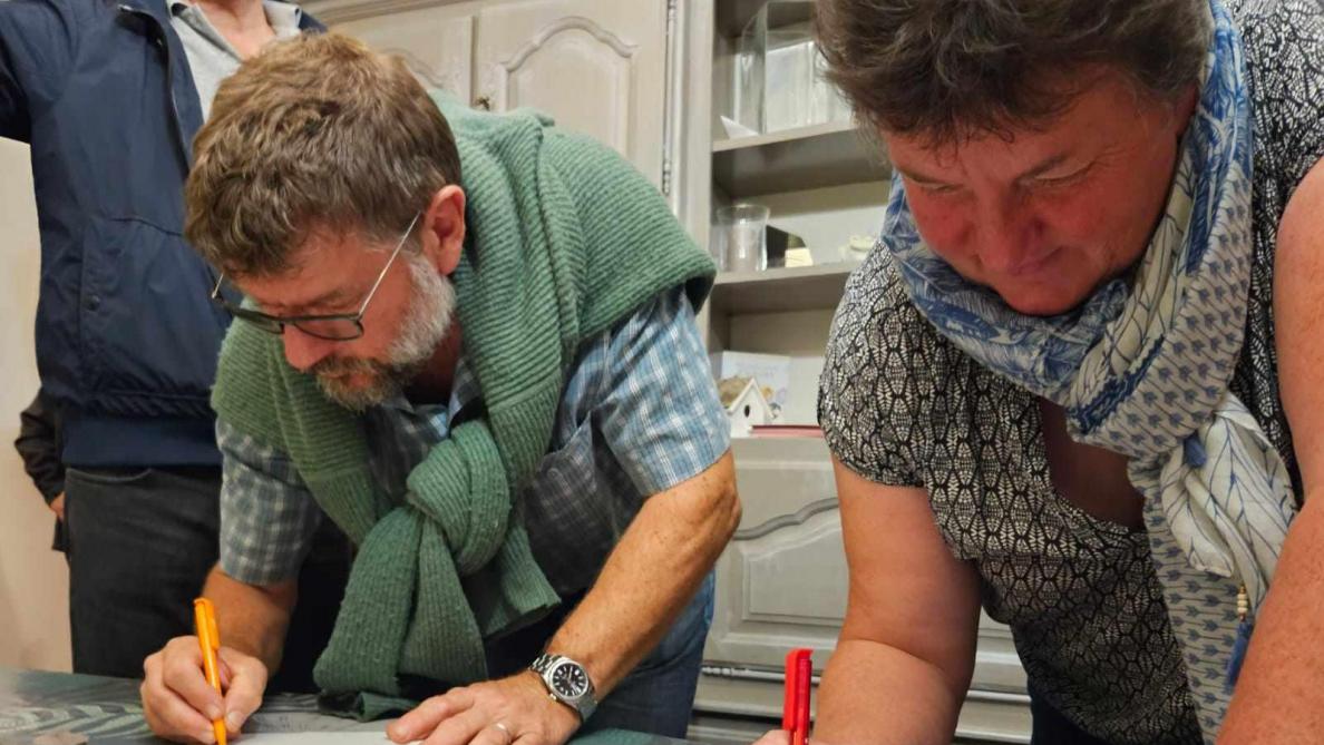 Un chèque important pour soutenir un beau projet à Paisy-Cosdon