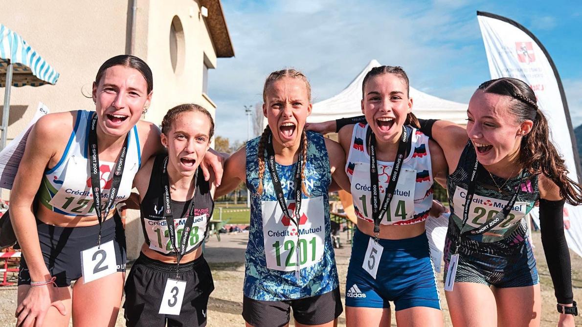 Laly Porentru dans la cour des grandes