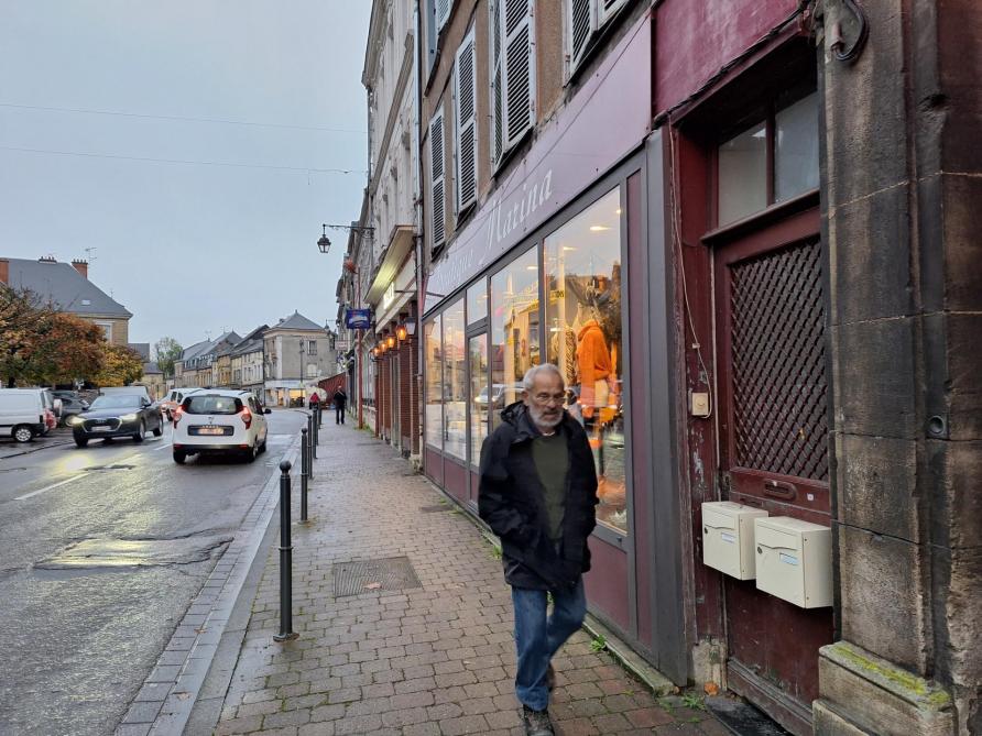 Le nombre de commerces du centre-ville de Vouziers se réduit comme peau ...