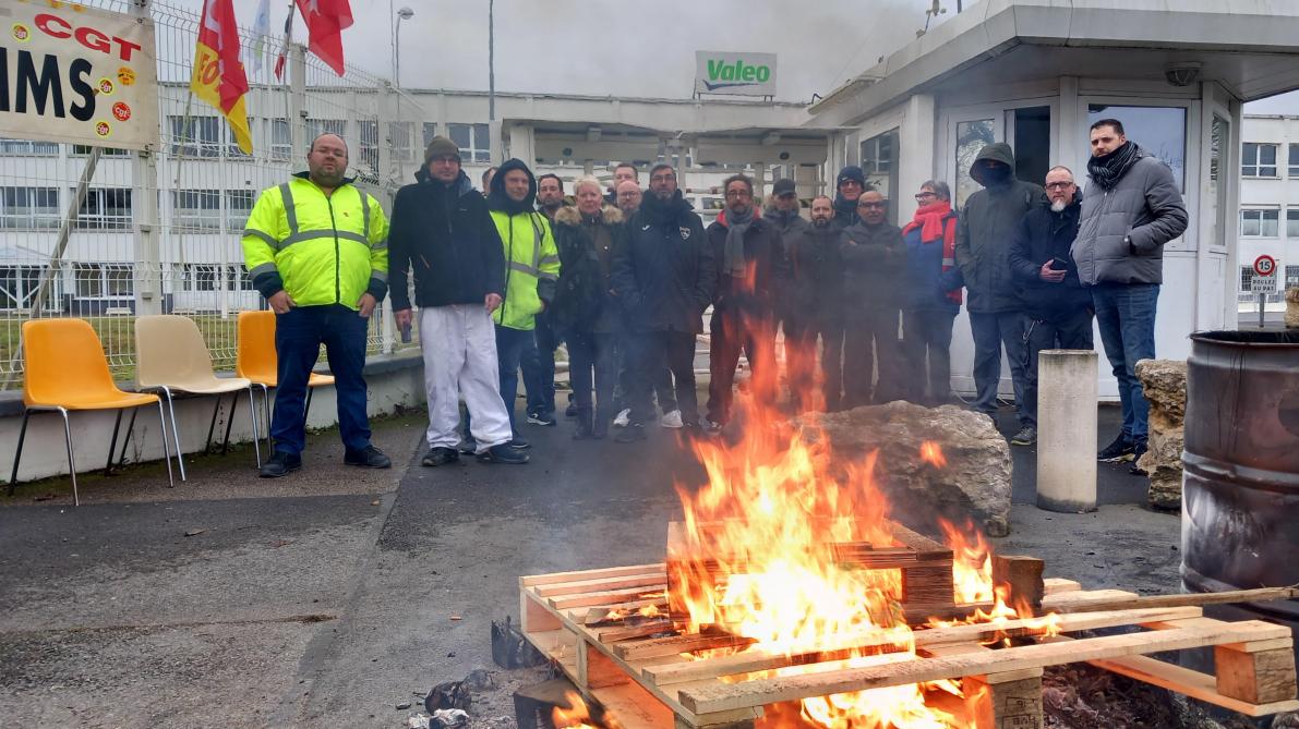 Des salariés de Valeo, à Reims, en grève pour dénoncer leurs conditions ...