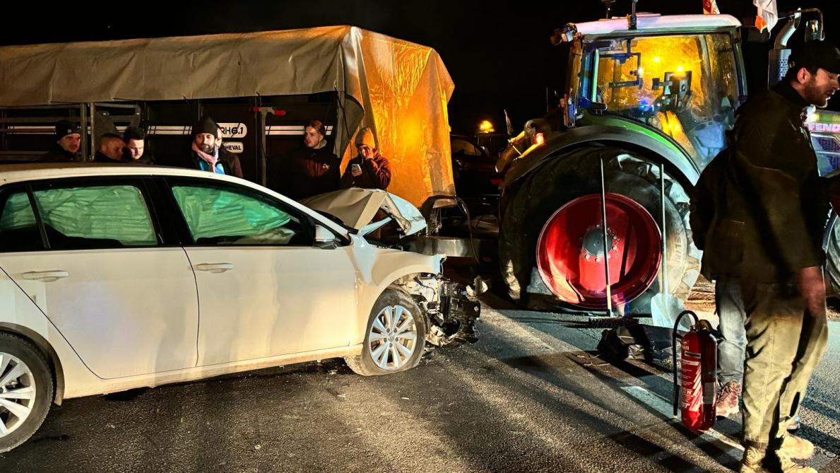 Elle passe outre le barrage des gendarmes à Linthelles et finit dans un ...