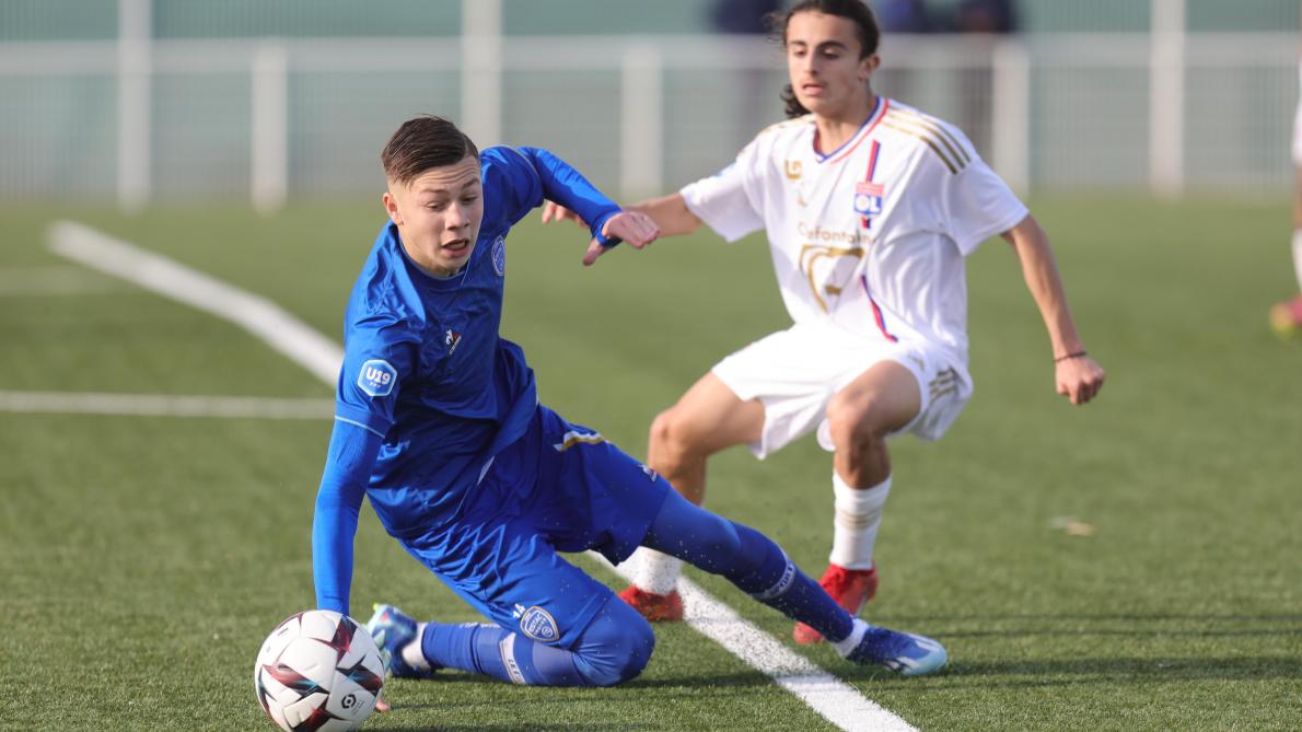 Mathys Detourbet, la carte auboise de l’Estac contre Clermont en ...
