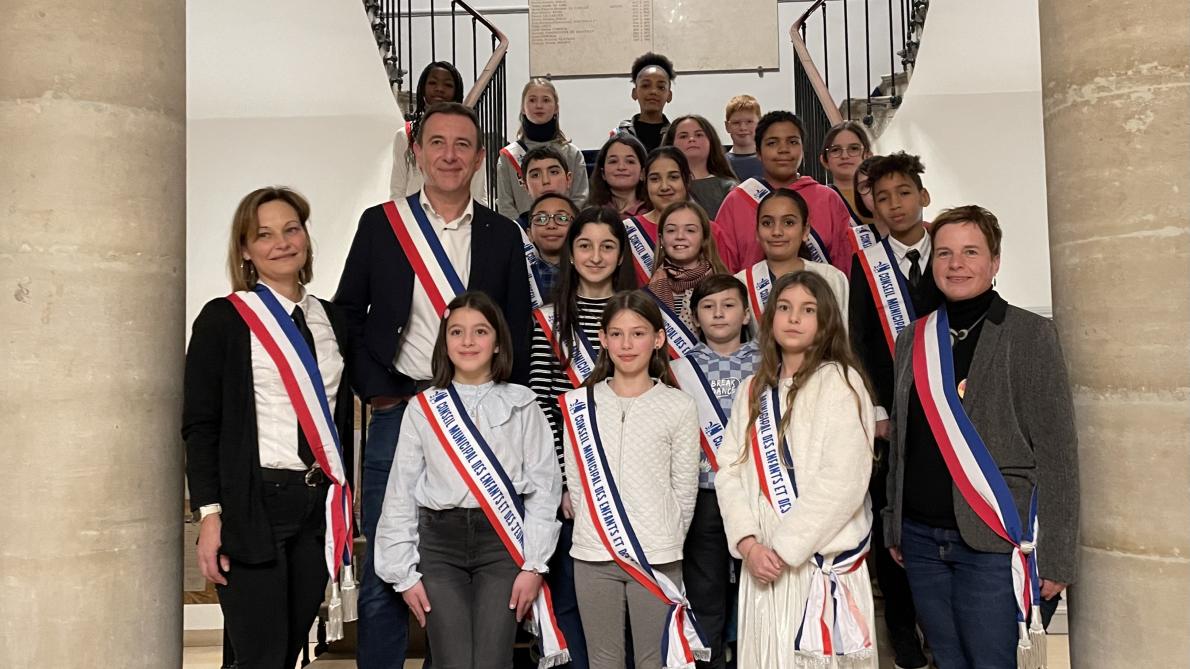 Laon a une nouvelle maire, elle s’appelle Ebru Kurt et elle a 13 ans